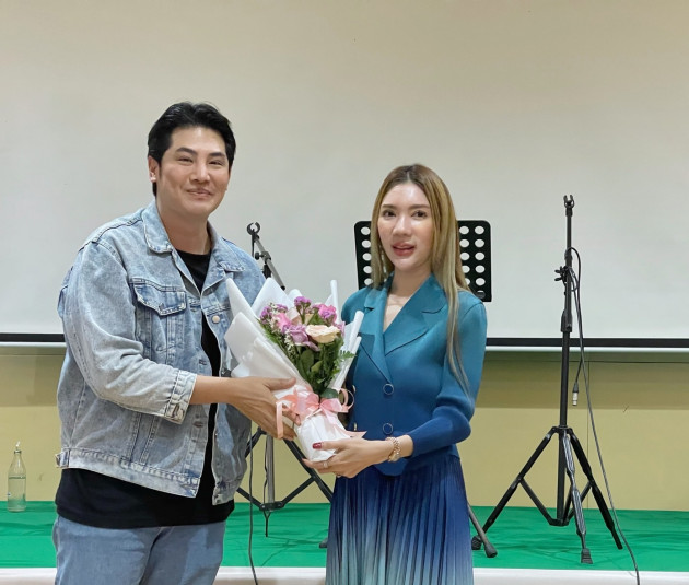 Konlanna : ต้อนรับ ผู้เข้าประกวดมิสแกรนด์ไทยแลนด์ทั้ง 77 จังหวัด